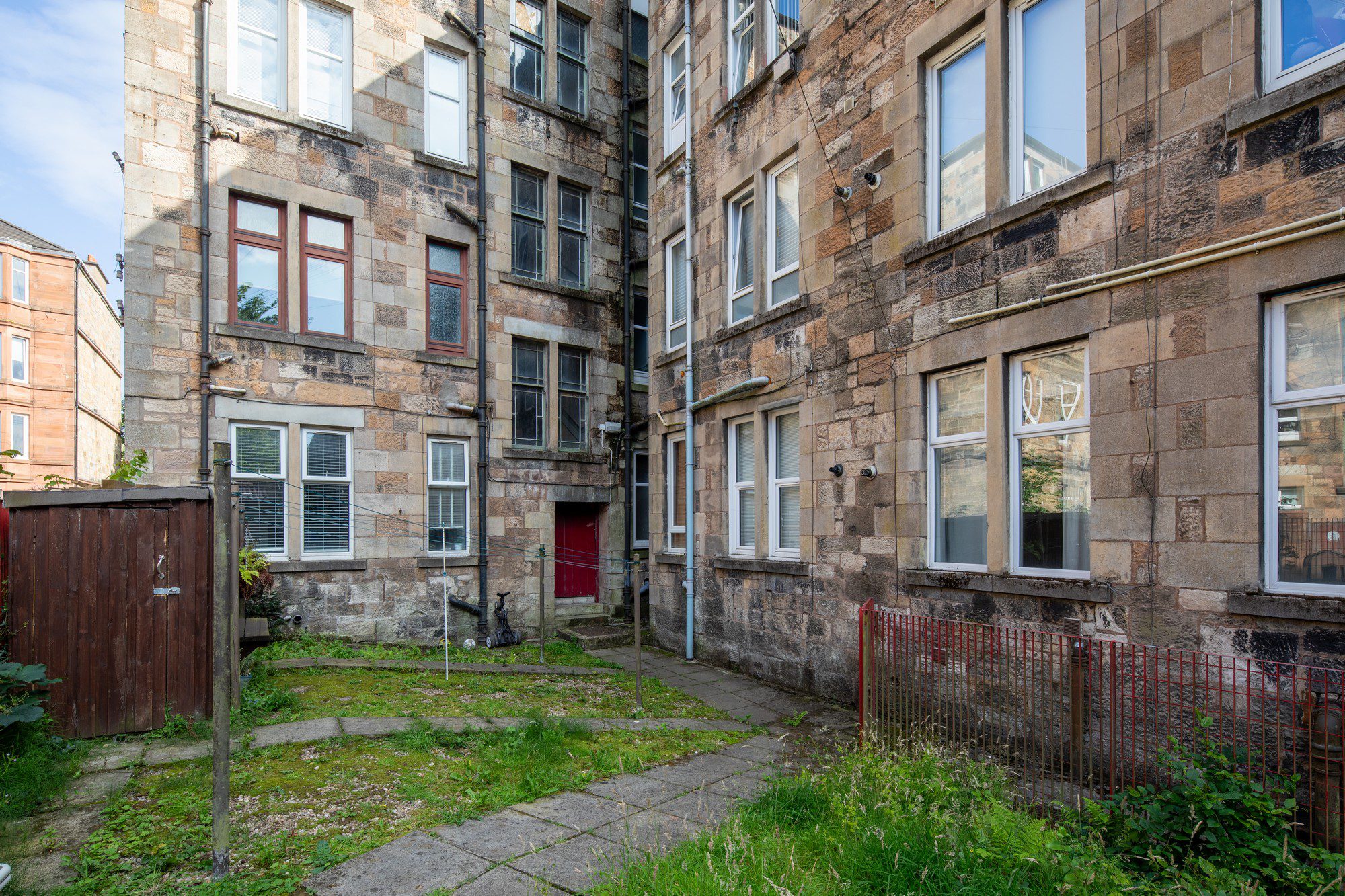 Sinclair Drive, Battlefield - Nicol Estate Agents